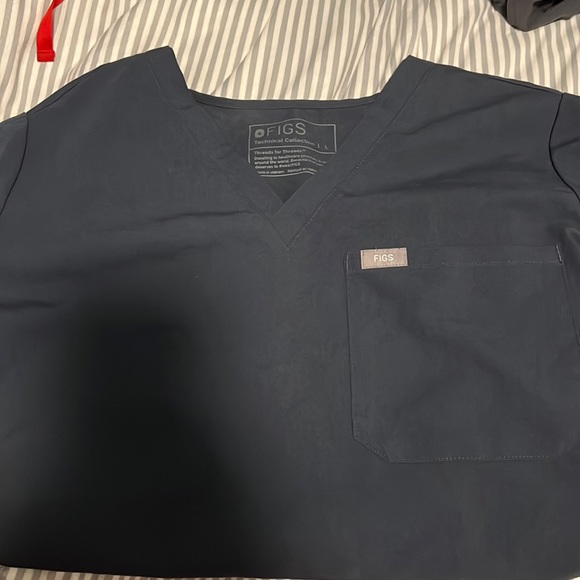 Figs | Tops | Dark Night Sky Figs One Pocket Top Large | Poshmark